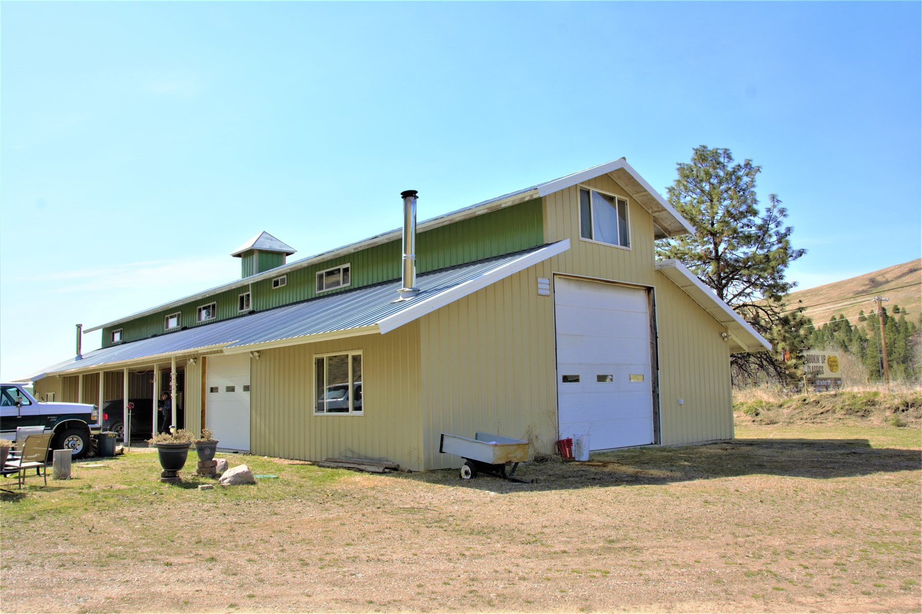 SHOP-DOMINIUM! LARGE GARAGE+MULTIPLE CARPORTS+HOME, ACREAGE
