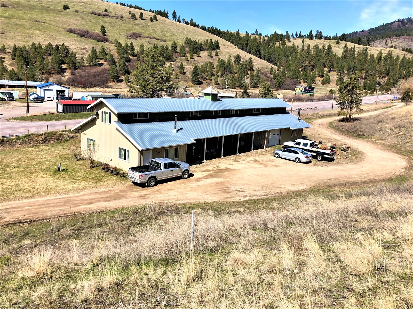 SHOP-DOMINIUM! LARGE GARAGE+MULTIPLE CARPORTS+HOME, ACREAGE