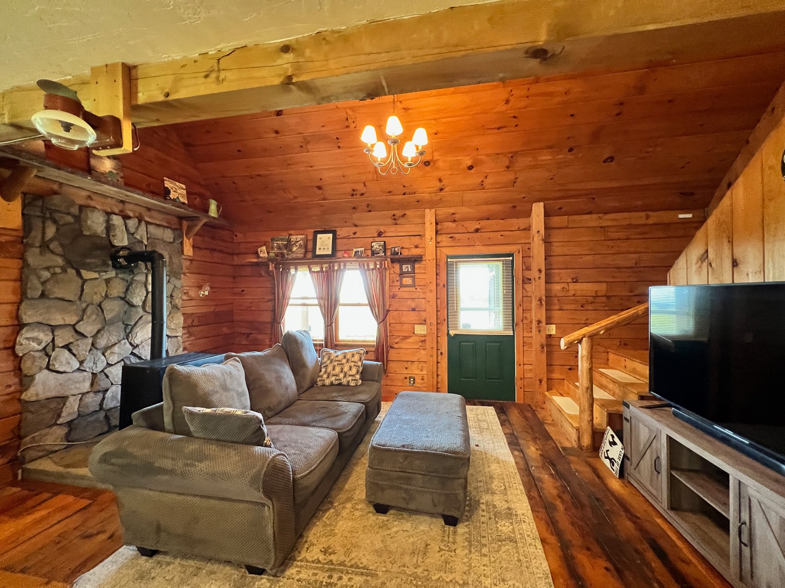 Off-grid Homestead
