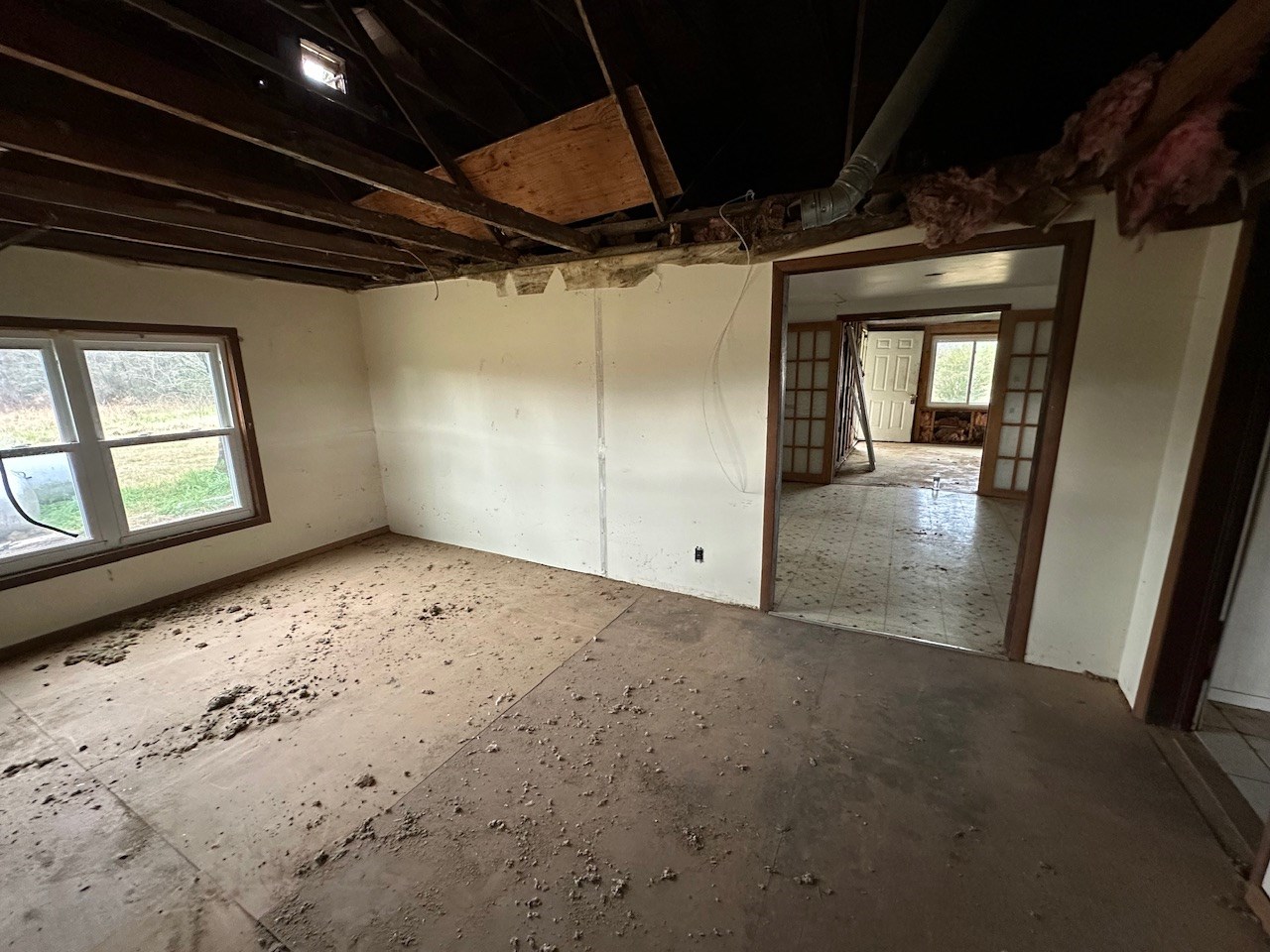 Home and Large Shop on 3.86 acres For Sale near Bradford, AR