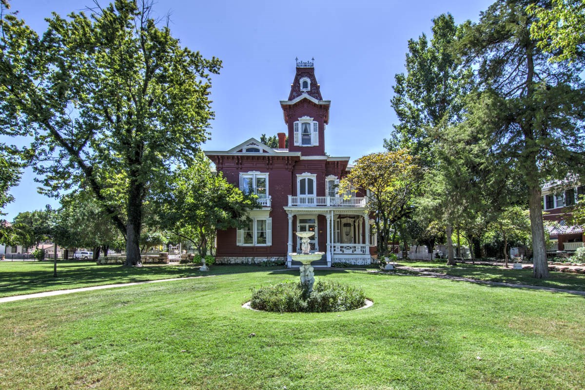 Historic Prescott / Foley Home in Salina, Kansas For Sale